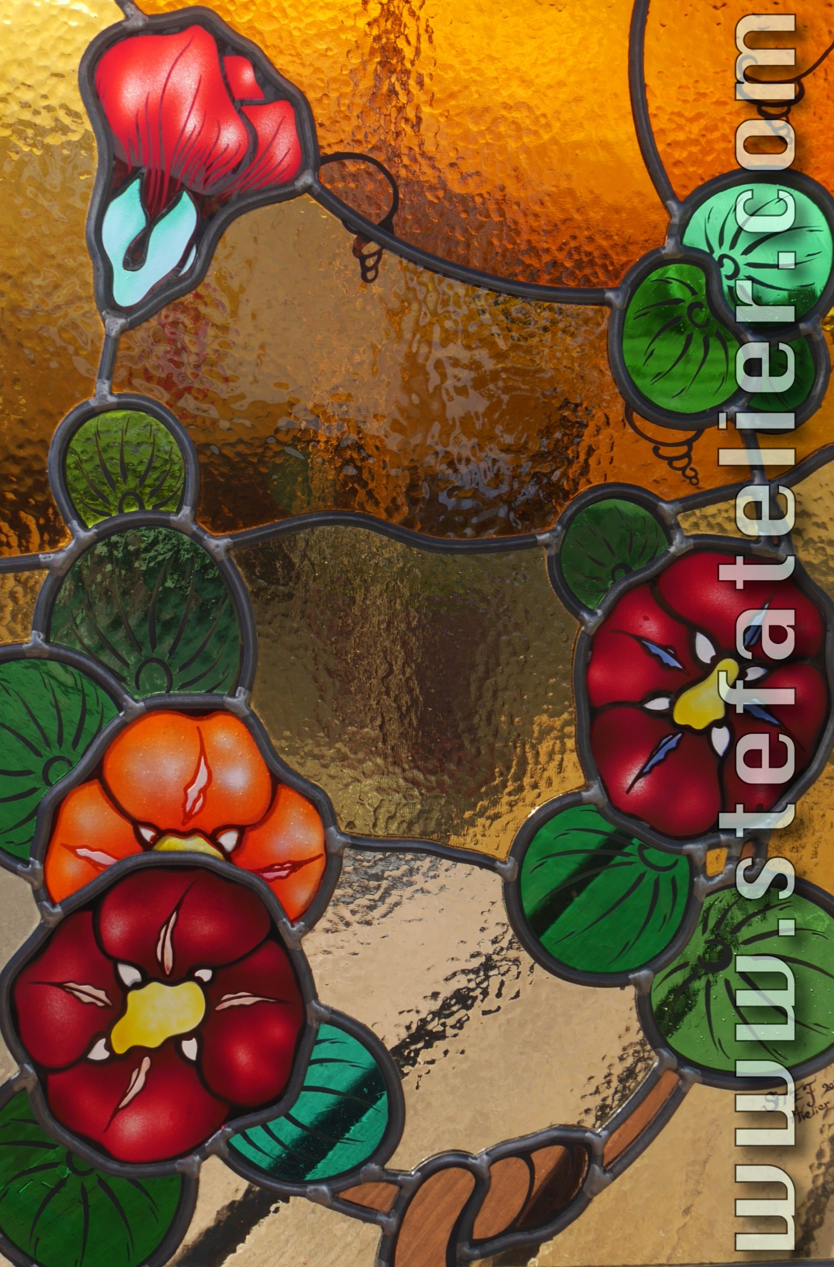 Vitrail aux fleurs gravées – Stef Atelier Vitraux d art